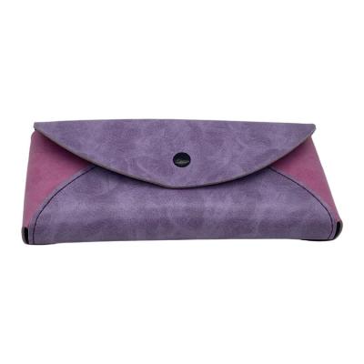 China Custom Logo PU Leather Eyeglass Pouch 174x79x28mm Soft Sunglasses Case Hot Stamping for sale