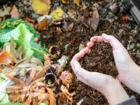 China Food Waste to Organic Fertilizer Plant 0.4-30t/h Capacity Composting Machine for sale