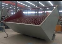 China Q235 Steel Feeding Hopper with Screen Decker - 1-10 Ton Capacity & 2-20mm Mesh Options for sale