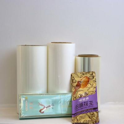 China 10-40mic Transparent BOPP Printing Film Clear Plastic Film Roll For Packaging for sale