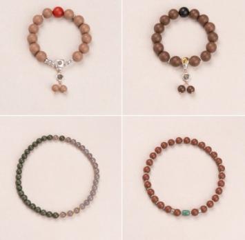 China Lavender and Woody Herbal Wood Beaded Bracelet with Mint and Calming Effects in Traditional Chinese Style for sale