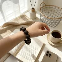 China Traditional Style Agarwood Bracelet Wood Beaded Promoting Qi Mala Bracelet Buddhist for sale