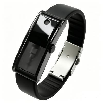 China Refillable Leak-Proof Perfume Spray Bracelet with Adjustable Strap for On-the-Go Fragrance for sale