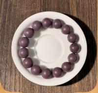 China Traditional Chinese Buddhist Prayer Bead Bracelet with Element of Fire Noble Red and Agarwood for Relieving Boredom for sale