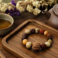 China Handmade 18-Seed Taoist Bracelet with Mixed Beads for Luck Protection and Daily Wear for sale