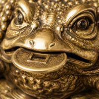China Handmade Brass Three Legged Toad Jin Chan Charm 8cm for Wealth Luck for sale