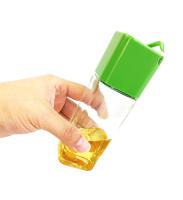 China Patented Decorative Oil Bottles For Kitchen , Oil Kitchen Bottle Beautiful Appearanc for sale