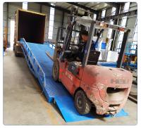 China 220V Steel Hydraulic Scissor Lift Work Platform Truck New for Home Use Machinery Repair Shops Building Shops Restaurant Retail for sale