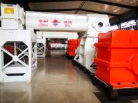 China Two Stage Vacuum Extruder Cement Earth Brick Making Machine for sale