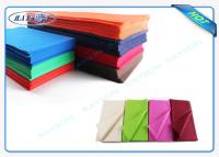 China Disposable Cutting Piece 45 Gr / 50gr Non Woven Kitchen Tablecloth Raw Material Colorful Cover for sale