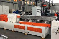 China 75mm Twin Screw Extruder Machine 500 Kg / H Capacity 12 Months Warranty for sale