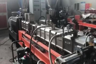 China High Output Pvc Pelletizing Machine Pp Carbon Masterbatch Making Color Granules for sale