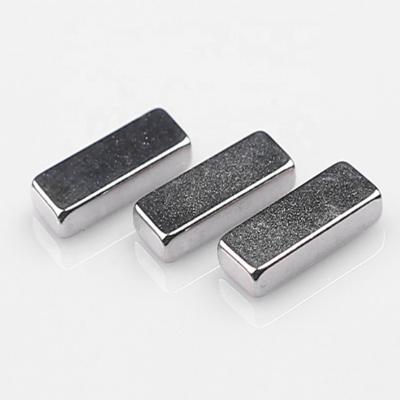 China Strong N52 Alnico Bar Magnets , silver Alnico Permanent Magnets for sale