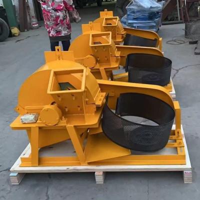 China Industrial Wood Crusher Machine 300-500 kg/h for Coconut Husk Grinding Tree Branch Shredder for sale