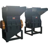 China Industrial Plastic Crusher 700kg Film Recycling Machine PET Bottle Can Crusher 5.5kw for sale
