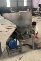 China Industrial Plastic Crusher 700kg Film Recycling Machine PET Bottle Can Crusher 5.5kw for sale