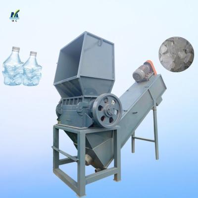 China Industrial Plastic Crusher Machine 300-8000 kg/h Waste PET Bottle Pulverizer for Recycling for sale