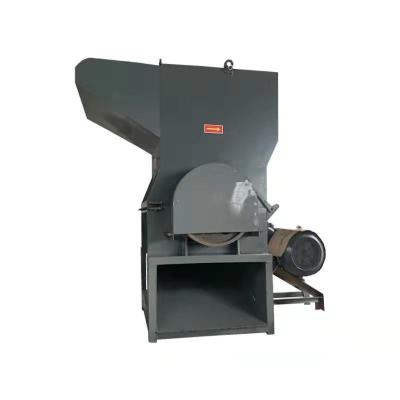 China Industrial Plastic Crusher Machine 300-8000 kg/h Customizable PET Bottle Grinder for sale
