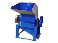China Industrial Plastic Crusher Shredder 5.5-75kw 300-8000kg/h for PET Bottles Toys for sale