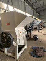China Multi-Functional Plastic Crusher 5.5-75kw PET Bottle Crushing Machine 300-8000kg/h Output for sale