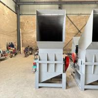 China Plastic Crusher MCF-600 with Lift Machine 15-22kw 500-800kg/h Output for sale
