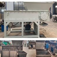 China Single Shaft Shredder 18.5-55kw for Recycling Plastic Barrels Rubber Tubes Blocks for sale