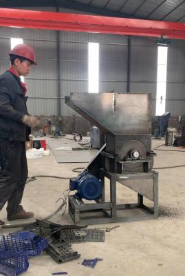 China Plastic Crushing Machine Hard Plastic Crusher Customization for Scrap Waste Shredding for sale