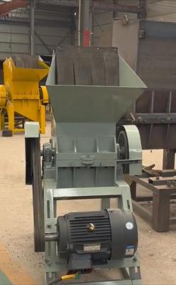 China Industrial Plastic Crusher Machine MCF-300 400kg/h Waste Pallet Crushing Machine for sale
