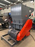 China PET Plastic Recycle Grinder Crusher 30-37 Kw 1000-2000 Kg/H Crushing Machine for sale