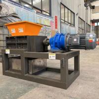 China Small Mobile Double Shaft Shredder for Waste Branch Recycling Plastic 7.5KW for sale