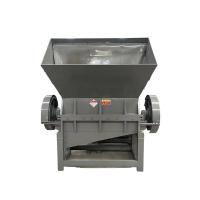 China Industrial Plastic Recycling Crusher 5.5kw PET Bottle Shredder Machine 300kg/h for sale