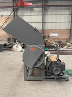 China Industrial Glass Bottle Shredder Plastic Crusher 2200x2100x2200mm 45-55kw for sale