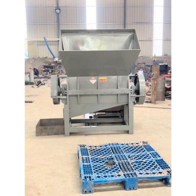 China Small Pet Bottle Plastic Crushing Machine with Tangential Feed Structure and US Currency for sale