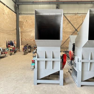 China Plastic Shredder Grinder Machine Crusher Machine for Recycling Durable and Affordable for sale