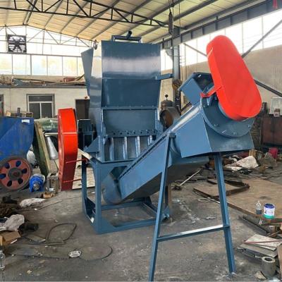 China Industrial Plastic Crusher 6 Rotating Blades 500-800 kg/h for Waste Lump Recycling for sale