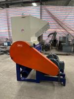 China Industrial Plastic Crusher 5.5-75kw for Tire Rubber Metal Scraps Recycling 300-8000kg/h for sale