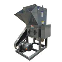 China Heavy Duty Plastic Bottle Crushing Machine 5.5-75kw with Conveyor Belt 300-8000kg/h for sale