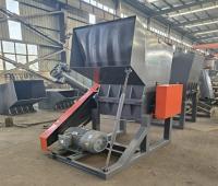 China Final Product Plastic Pieces Crusher Hard Nut Shell Crusher with Output Size 8-16mm for sale