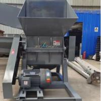 China Industrial Coconut Shell Crusher 1500kg Capacity Plastic Grinder Machine for North America for sale