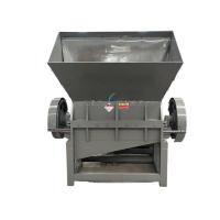 China Industrial Coconut Shell Crusher 1500kg Capacity Plastic Grinder Machine for North America for sale