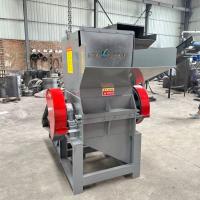 China Industrial Coconut Shell Crusher 1500kg Capacity Plastic Grinder Machine for North America for sale