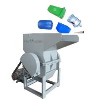 China Plastic Basket Automatic Recycling Crusher 300-500 kg/h Output 5.5 kW Power for sale