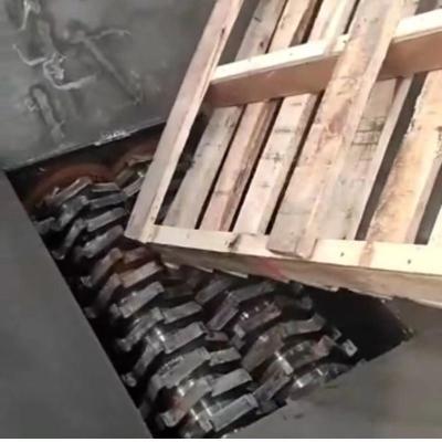 China Industrial Double Shaft Shredder for Waste Paper Plywood Straw Recycling 40000kg for sale