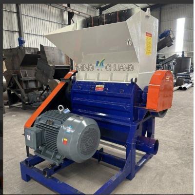 China Tangential Feed EPS Fabric Crusher with Stable Performance and High Utilization Rate for sale