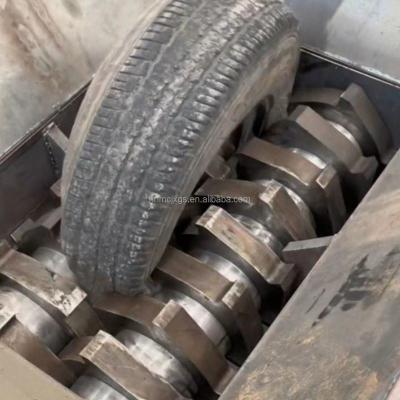 China Heavy Duty Industrial Scrap Car Tyre Shredding Machine 50-200mm Output 15-220kW for sale