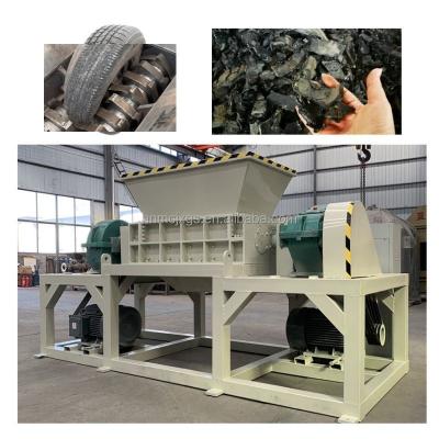 China Double Shaft Tire Shredder 50-200mm Output 15-220kw Motor for Recycling for sale