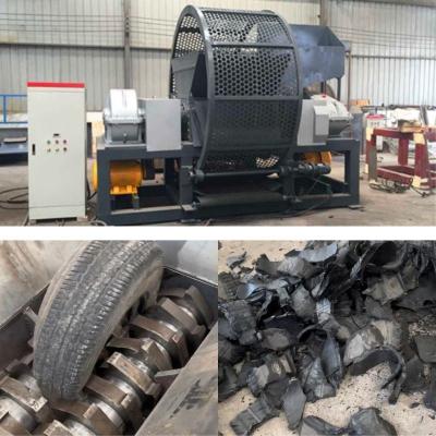 China Double Shaft Tire Shredder 50-200mm Rubber Crumb Recycling Machine 15-220KW for sale