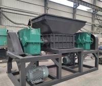 China High Capacity Two Shaft Shredder for Tire Recycling 50-200mm Output 2000kg for sale