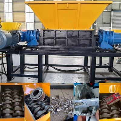 China Portable Double Shaft Scrap Metal Shredder 22-110kW with Magnetic Separator for sale