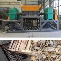China Industrial Wood Pallet Crusher Twin Shaft Shredder 300-500kg/h Recycling Machine for sale